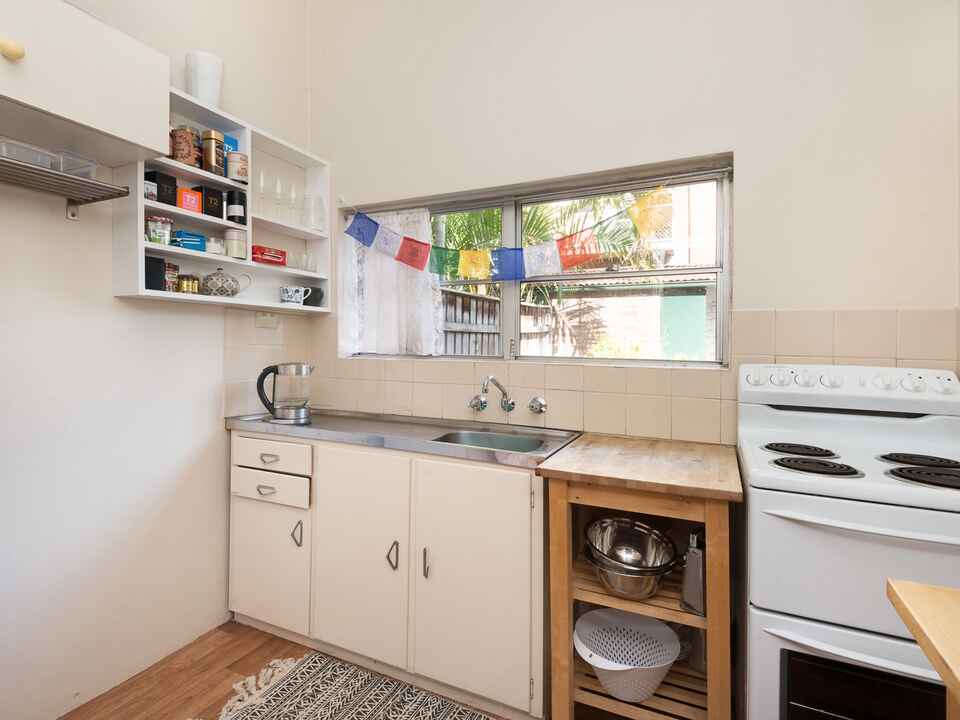 Semi-detached For Lease - 2/93 Kirribilli Avenue Kirribilli